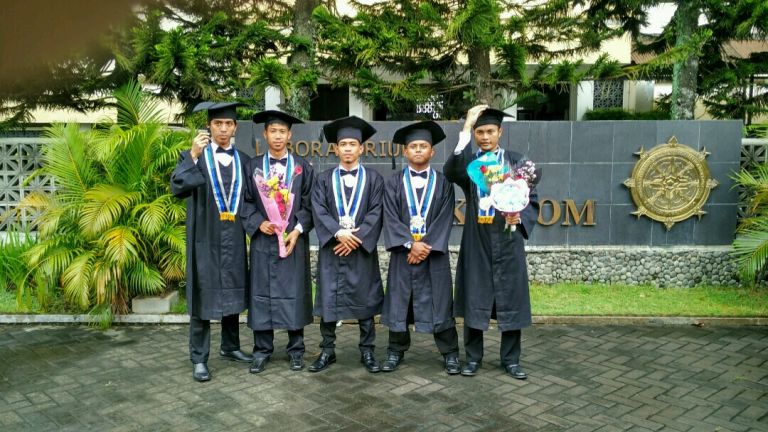 Maukuliah | Universitas Teknologi Digital Indonesia